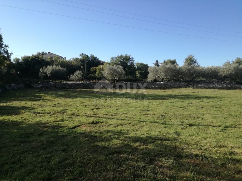 ISTRA, KAVRAN - Atraktivno građevinsko zemljište!
