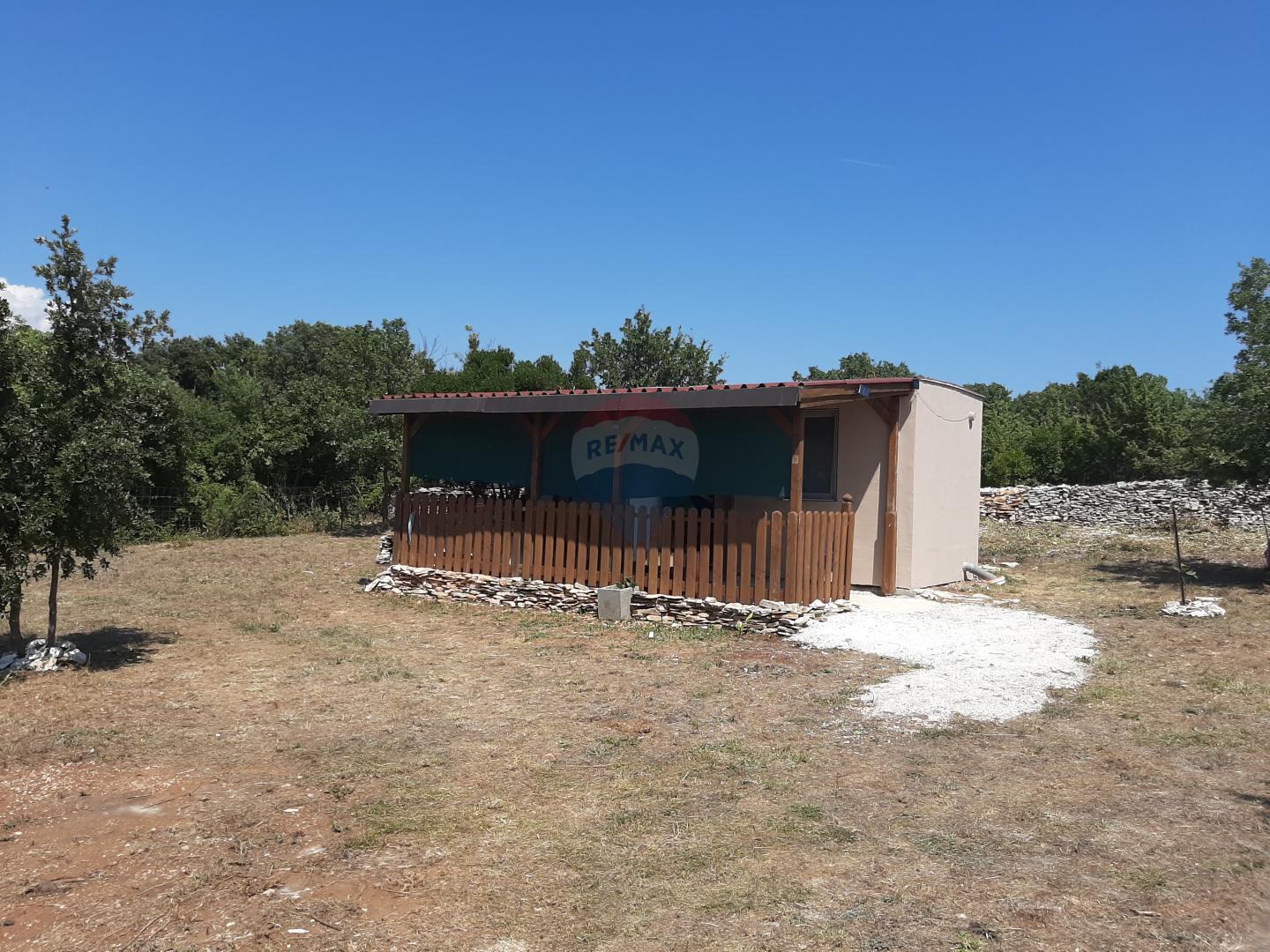 Istra, Kavran vikendica u prirodi (prodaja)