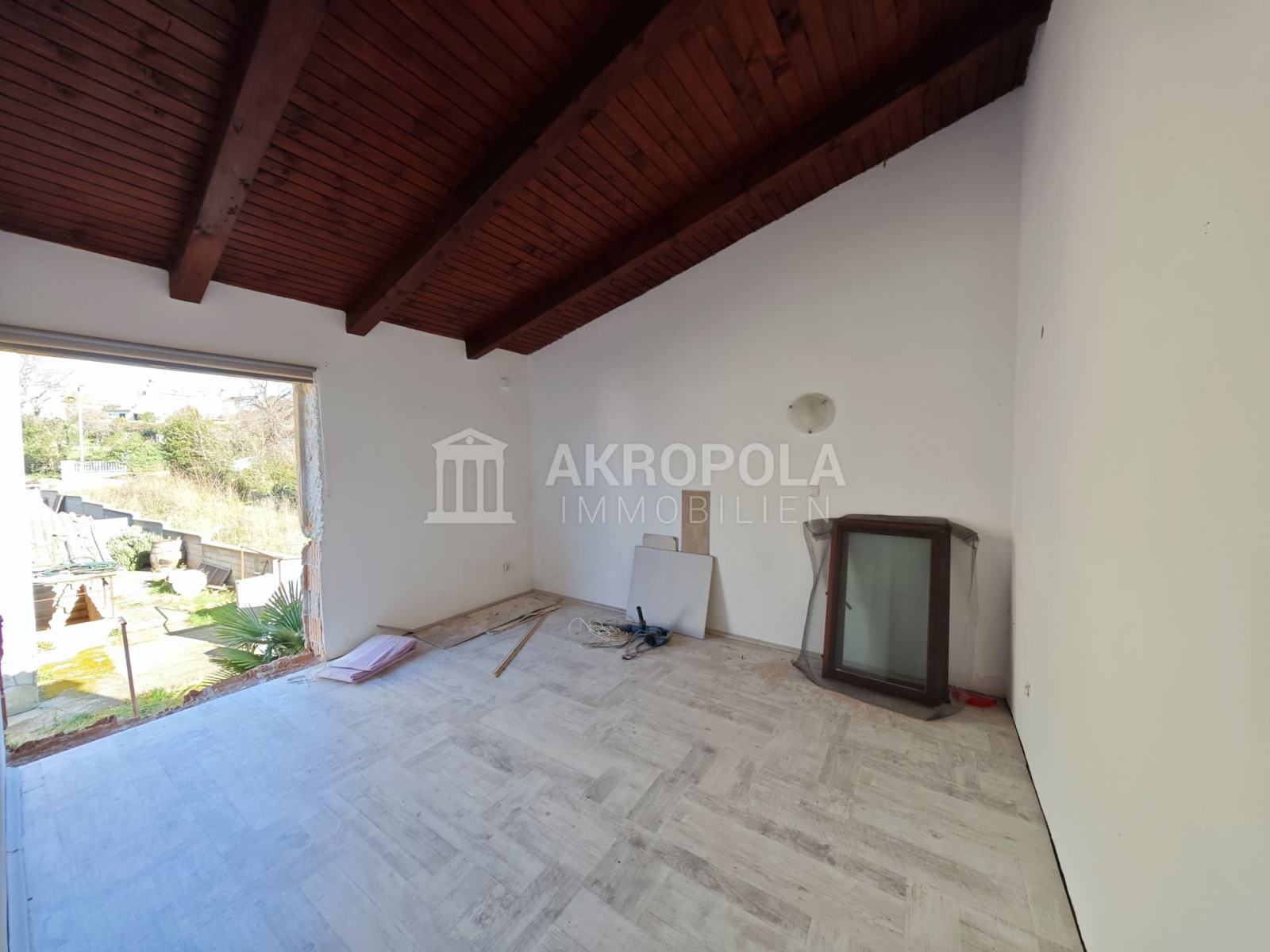 Istra, LIžnjan na prvom katu studio apartman, prodaja.