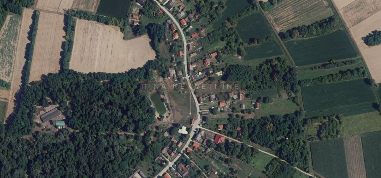 IVANIĆ GRAD - GRAĐEVINSKO ZEMLJIŠTE SA ZAPOČETIM PROJEKTOM!