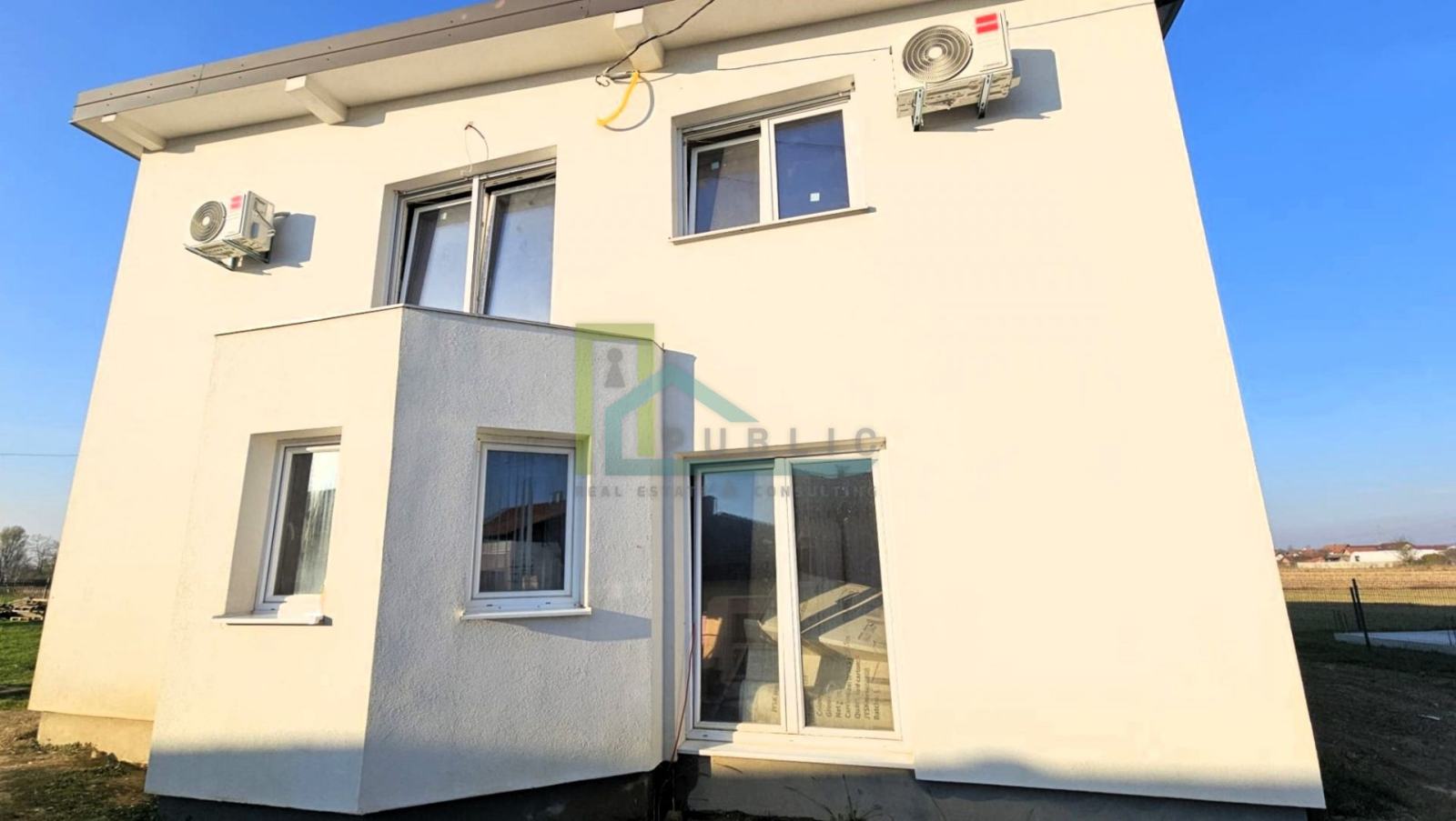 IVANJA REKA 59 m2 (3soban stan novogradnja) (iznajmljivanje)