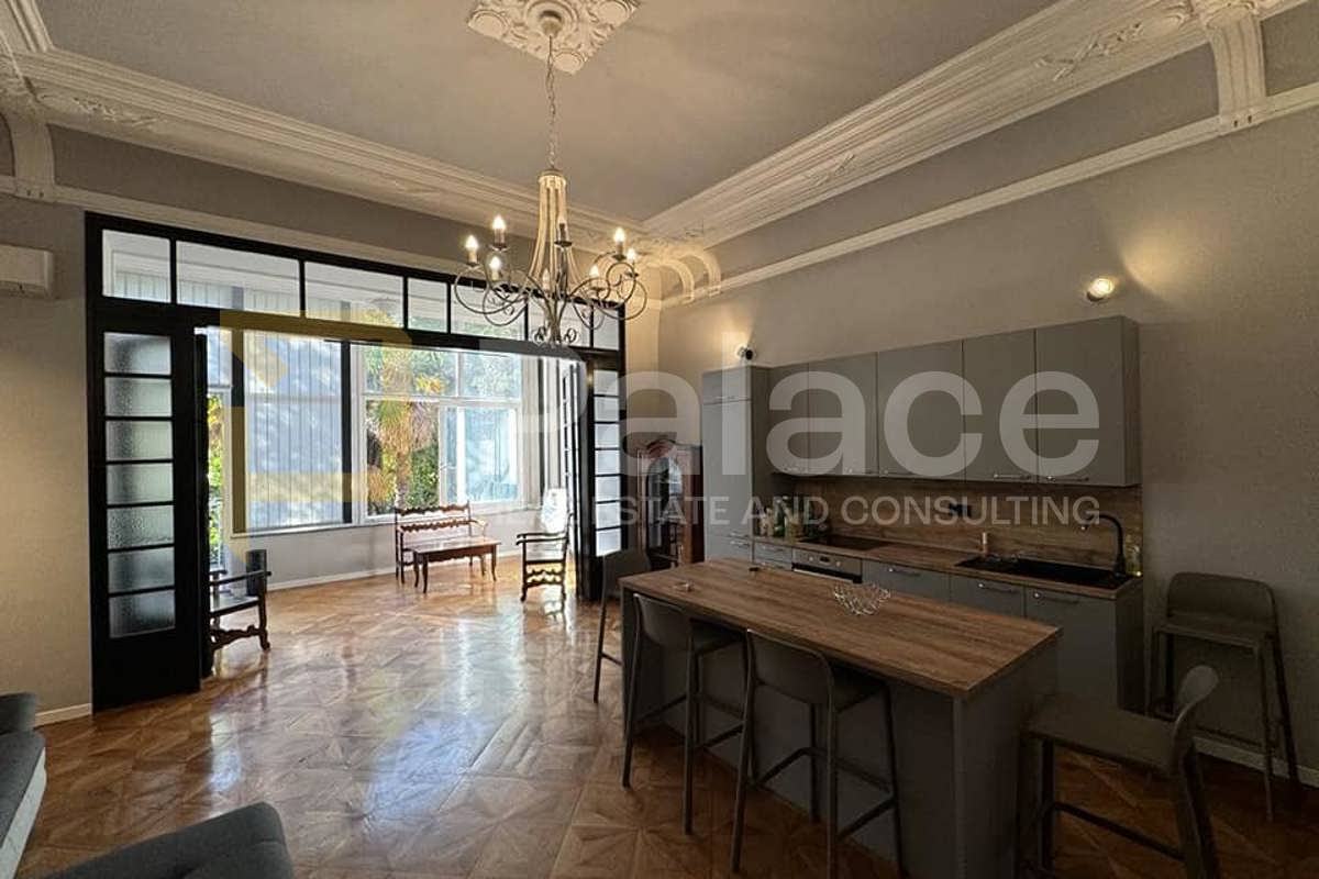 Jedinstven stan u centru Rijeke, 85m2 (prodaja)