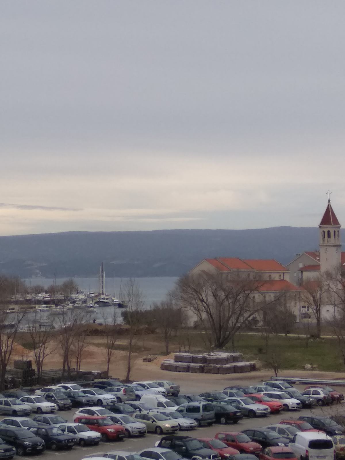 JEDNOSOBAN STAN OMIŠ, PRIKO (prodaja)