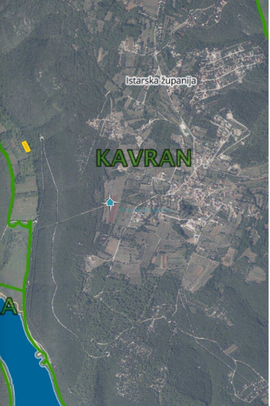 Kavran , poljoprivredno zemljiste 864m2, 900m od mora