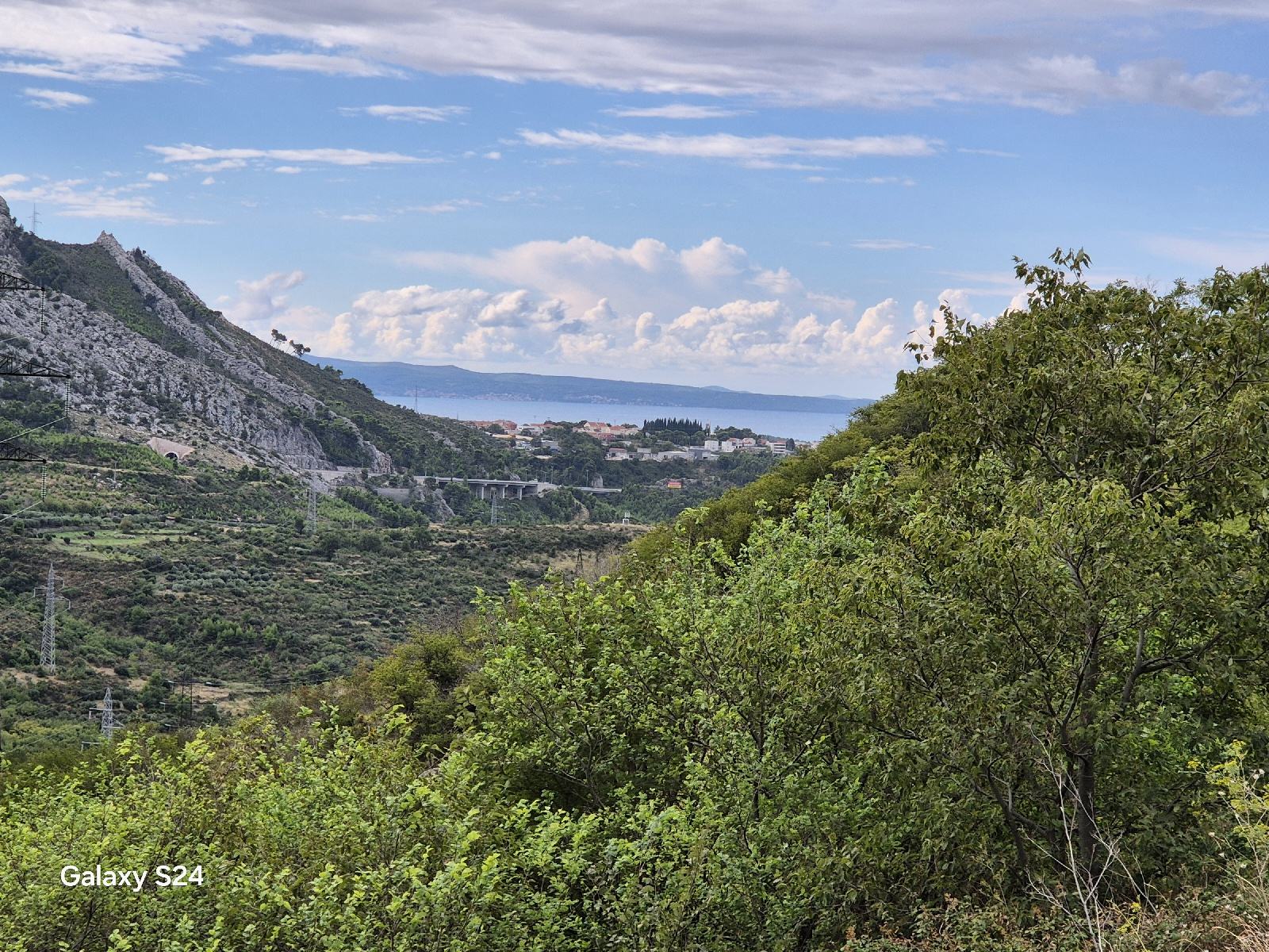 KLIS VAROŠ GRAĐEVINSKO ZEMLJIŠTE 1268 M2