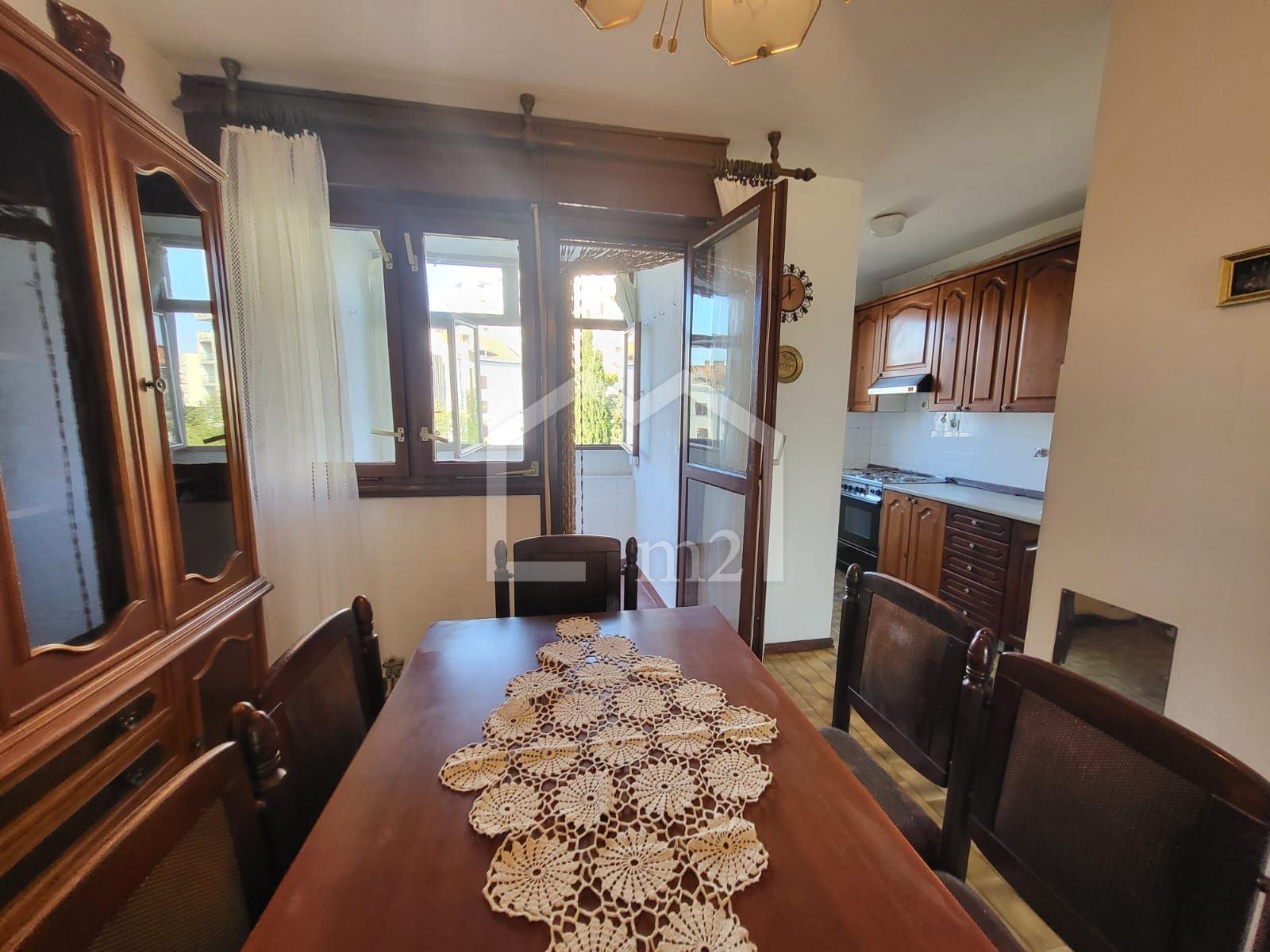 KONFORNI DVOSOBNI,MERTOJAK (prodaja)