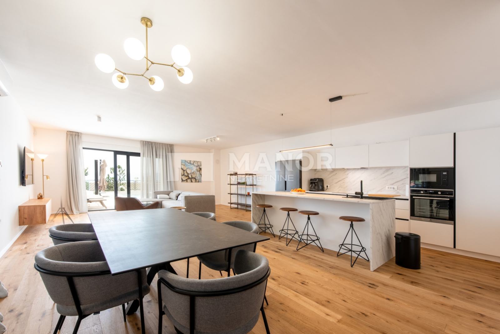 KOSTRENA - Dvije dvojne kuće s bazenima i garažom, 380 m2 (prodaja)