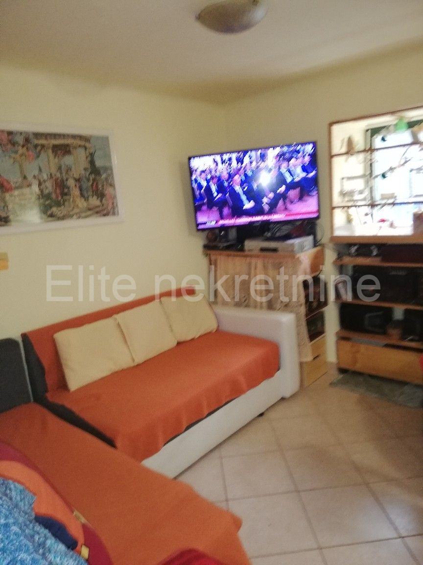 Kostrena - prodaja kuće u nizu, 90m2 (prodaja)