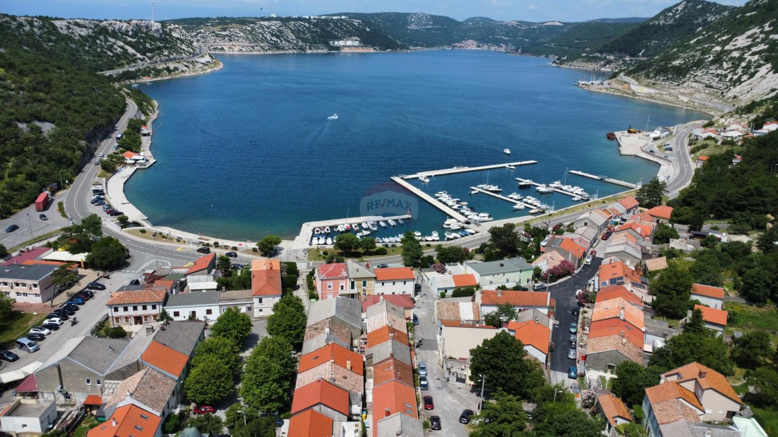 Rijeka, Bakarac, Kuća u nizu, 50m od plaže (prodaja)