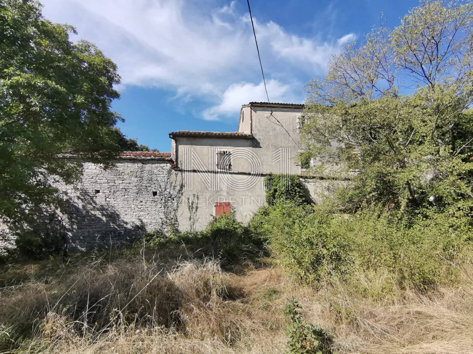 Kringa - starina s pogledom (prodaja)