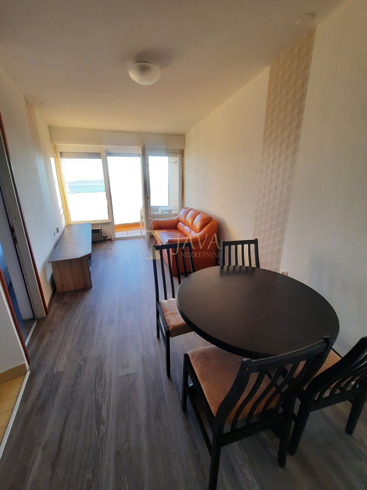 KRNJEVO, STAN 1 S+DB S BALKONOM, POGLED NA MORE (prodaja)