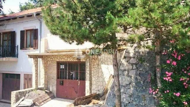 KUĆA U CENTRU, 77m2, 60.000€ (prodaja)