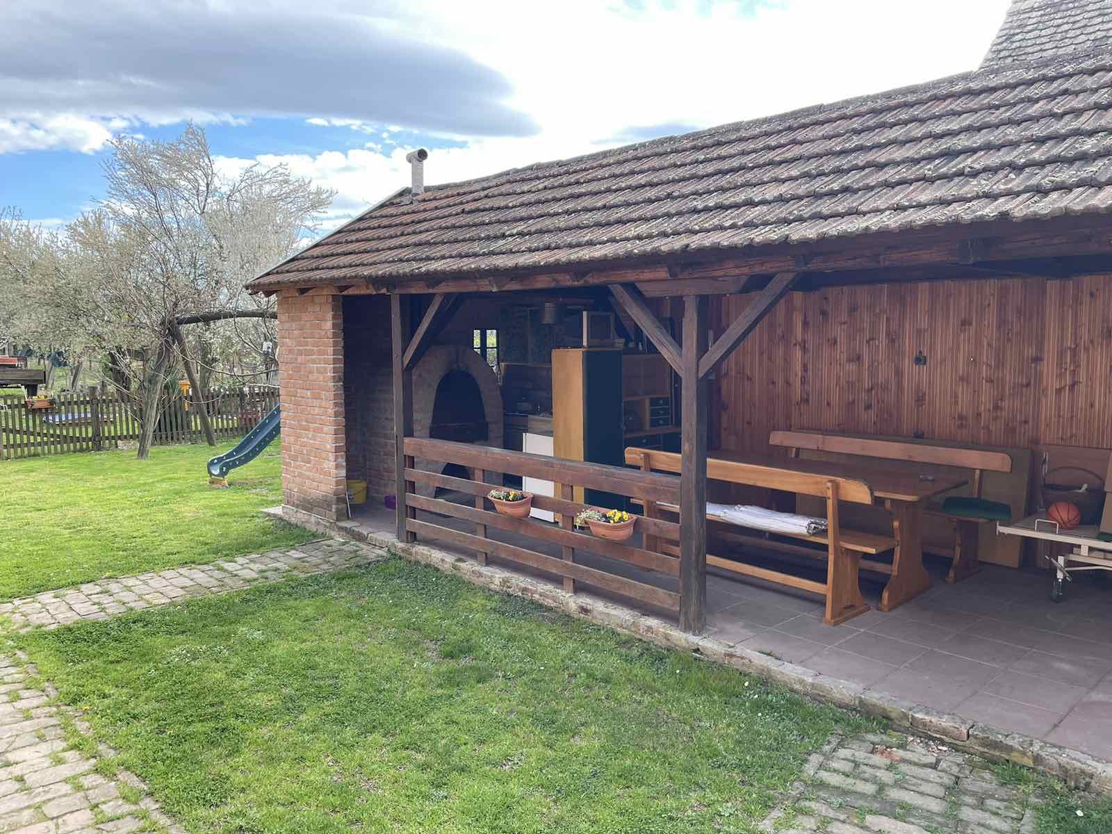 Kuća: Čepinski Martinci, 180.00 m2 (prodaja)