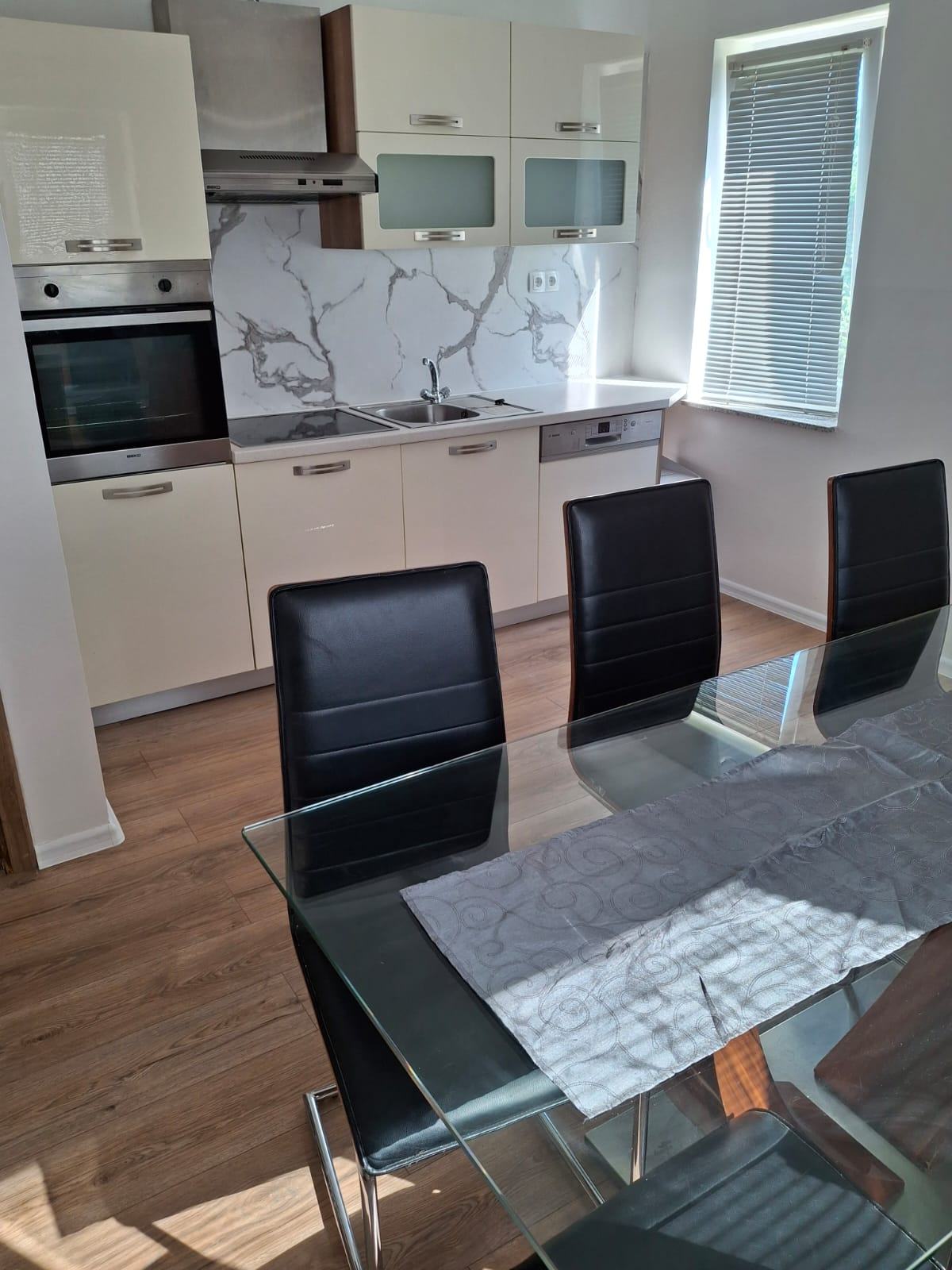 Kuća: Hum na Sutli, 120.00 m2. Najam (iznajmljivanje)