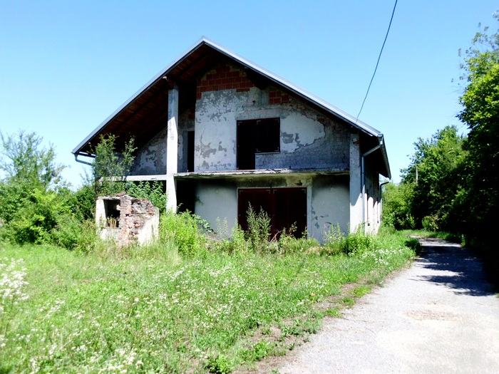 Kuća: Lipik (Kukunjevac), kuća + objekti, potkućnica! (prodaja)