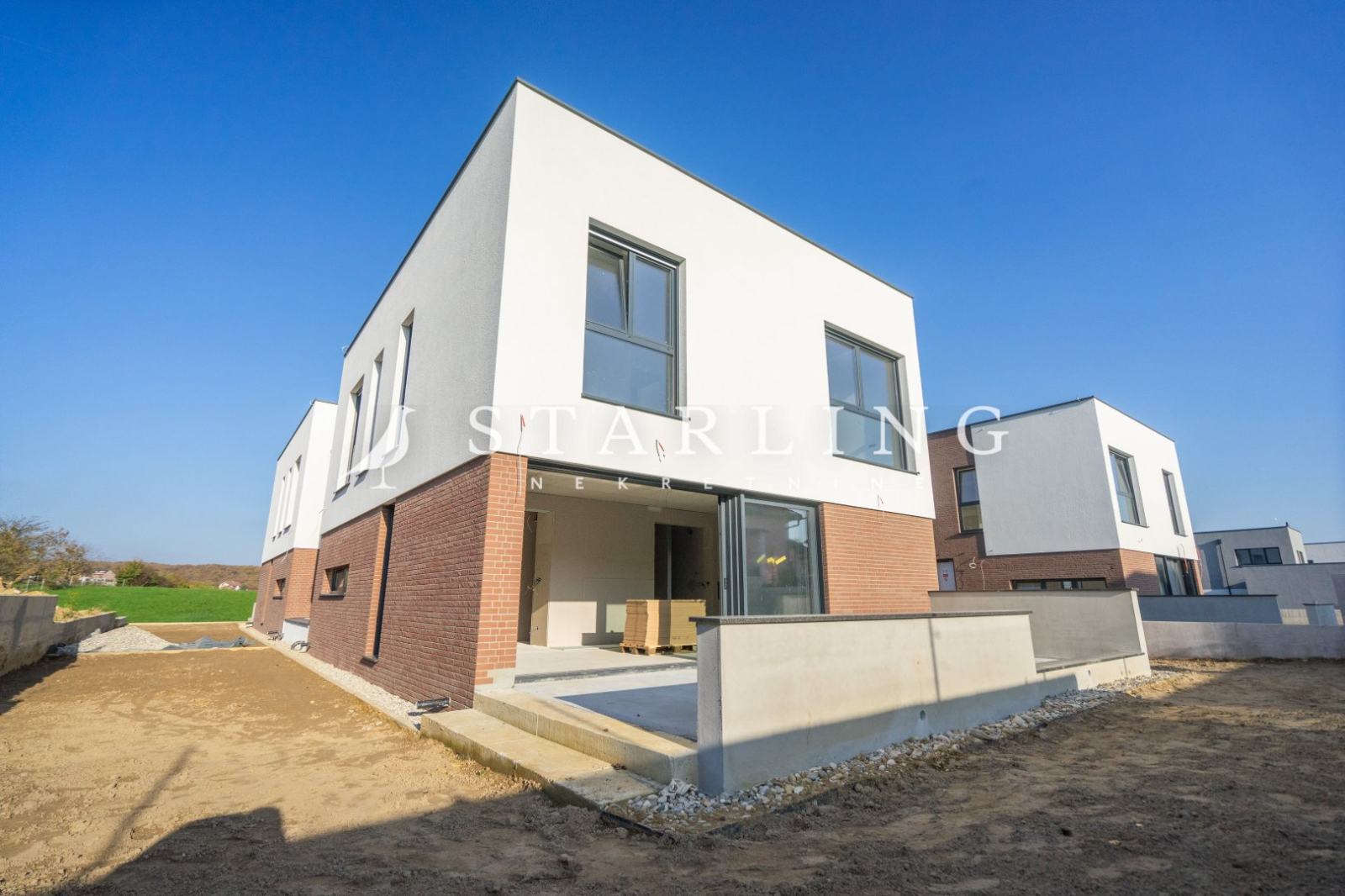 KUĆA, NOVOGRADNJA, PRODAJA, GORNJI BUKOVAC, 254 m2, 4s (prodaja)