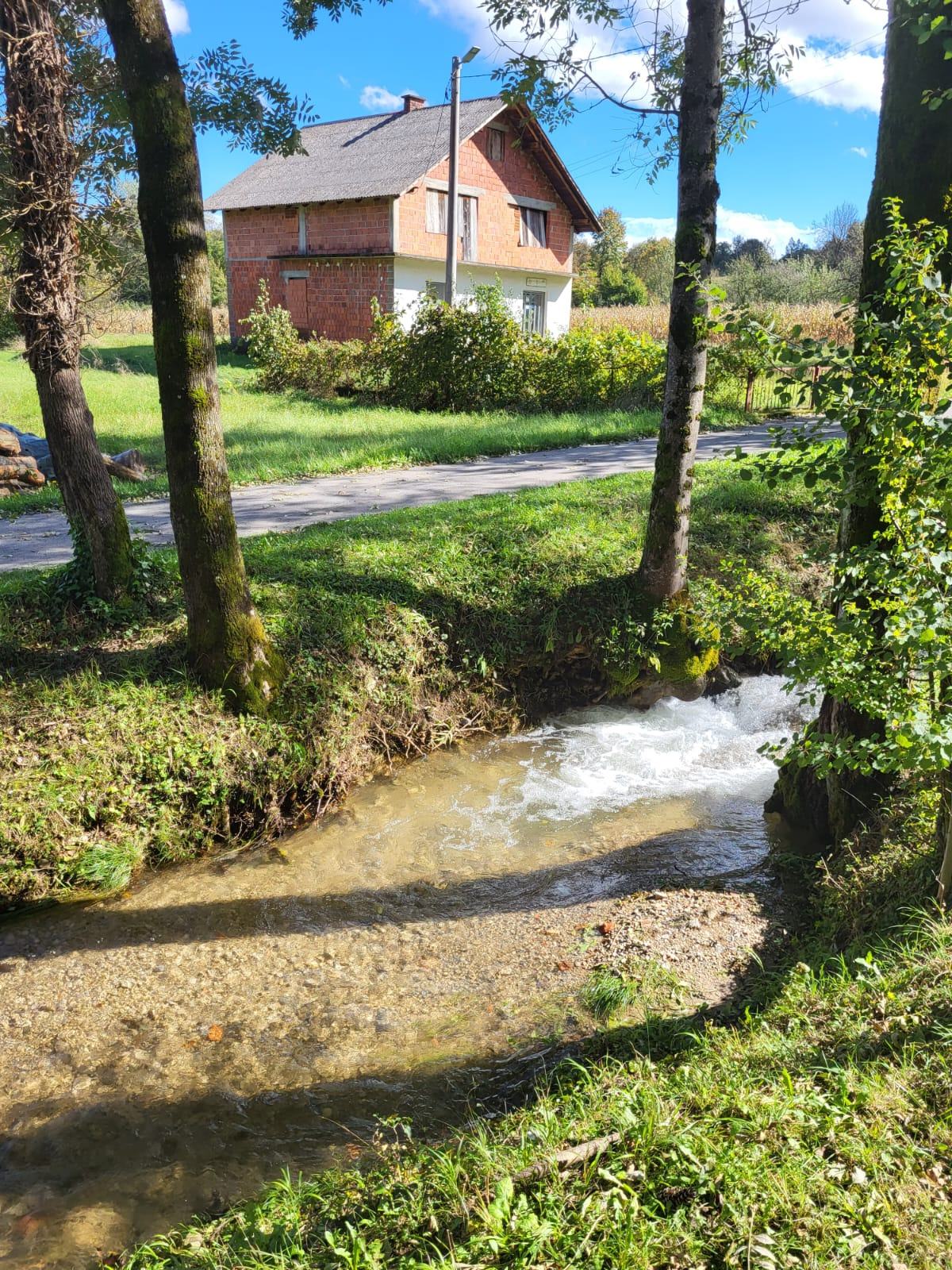 Kuća u Ogulinu, Vitunj, blizina Bjelolasice (prodaja)