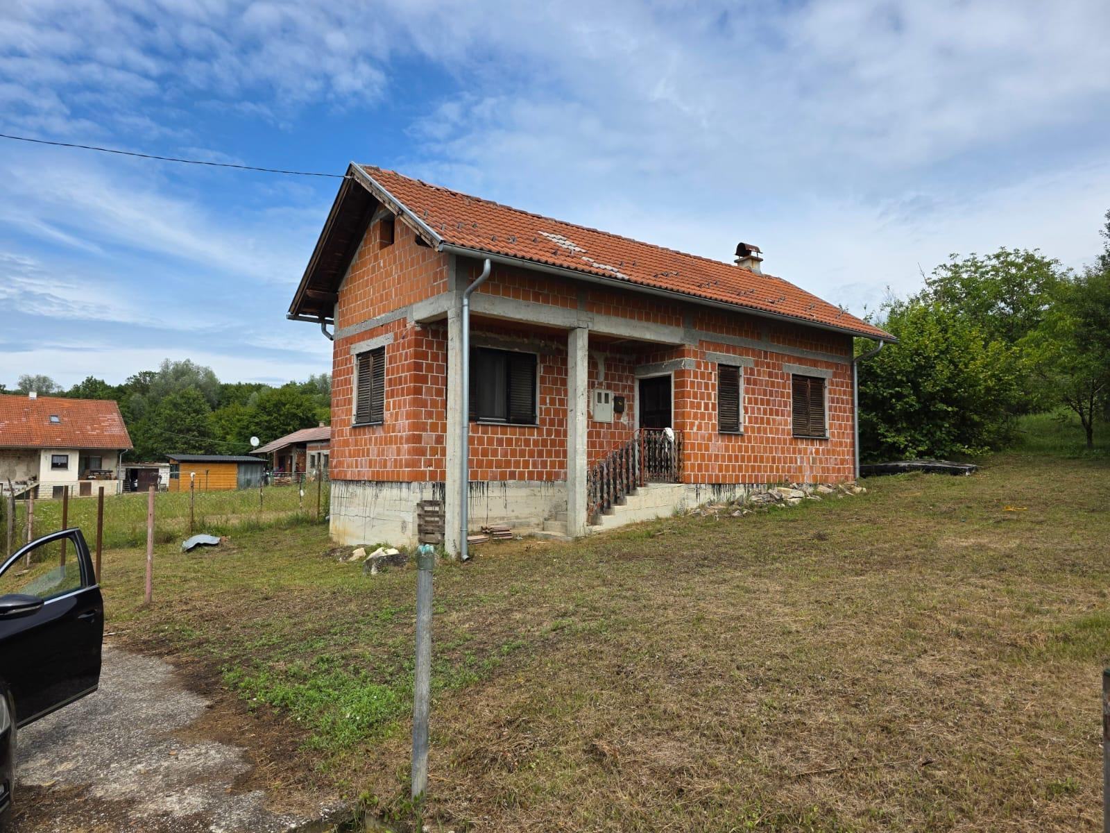 Kuća prodaja cca 56 m2 - Glinska Poljana (prodaja)