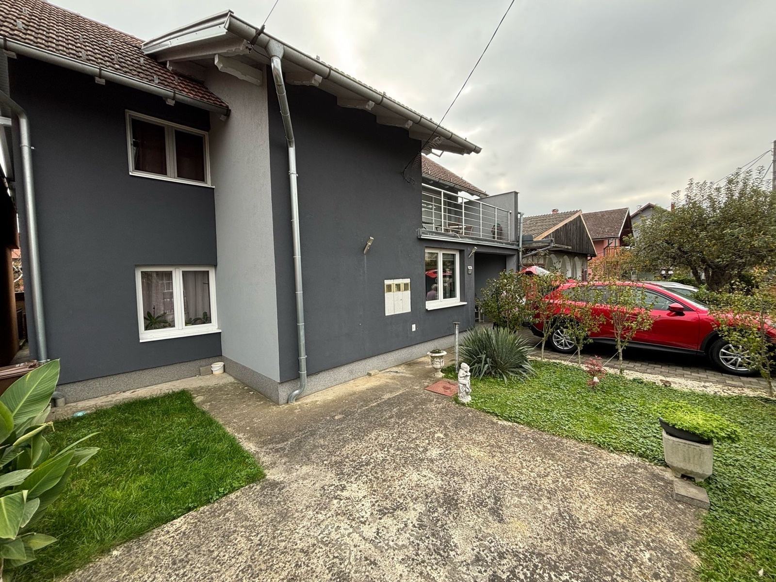 Kuca na prodaju (prodaja)