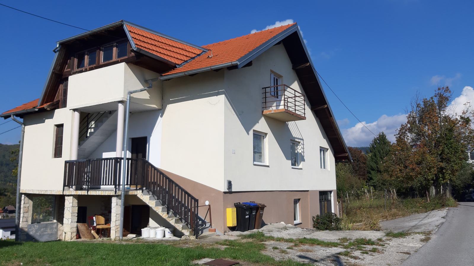 Najam kuće za radnike 15+ Zagreb (Gajnice) (iznajmljivanje)