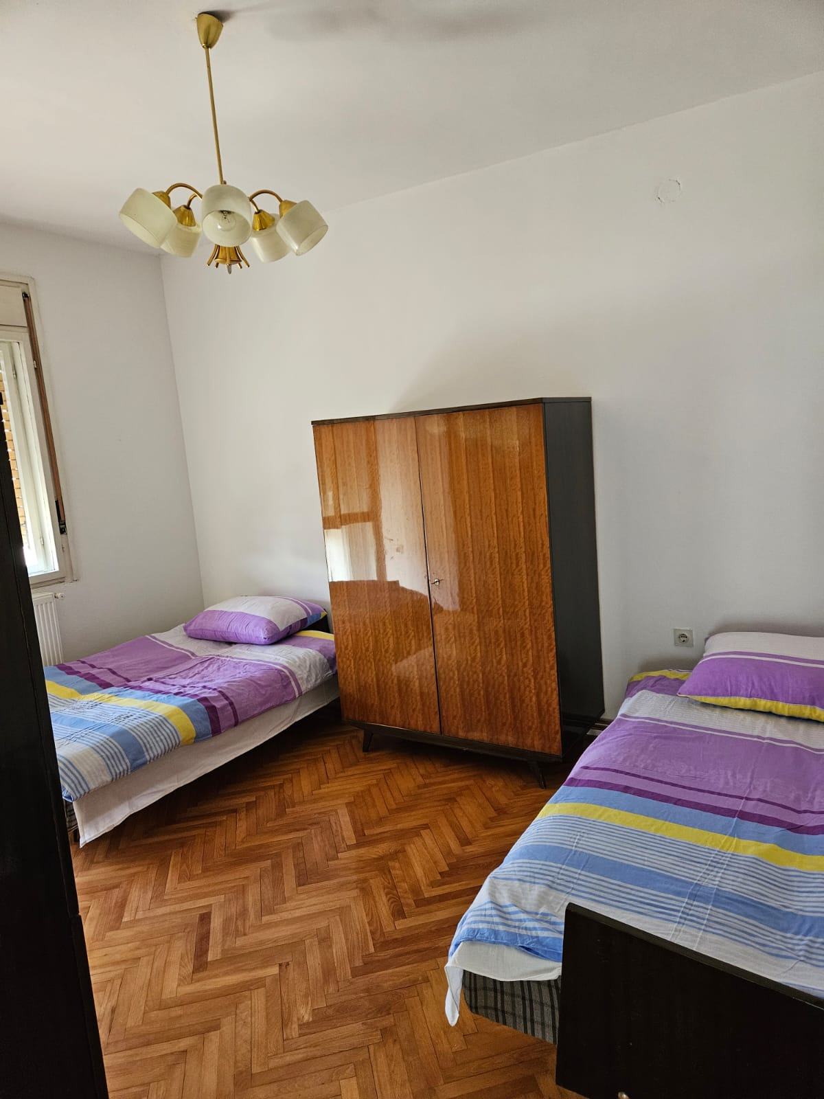 Kuća: Zagreb (Ivanja Reka), 210.00 m2 (iznajmljivanje)