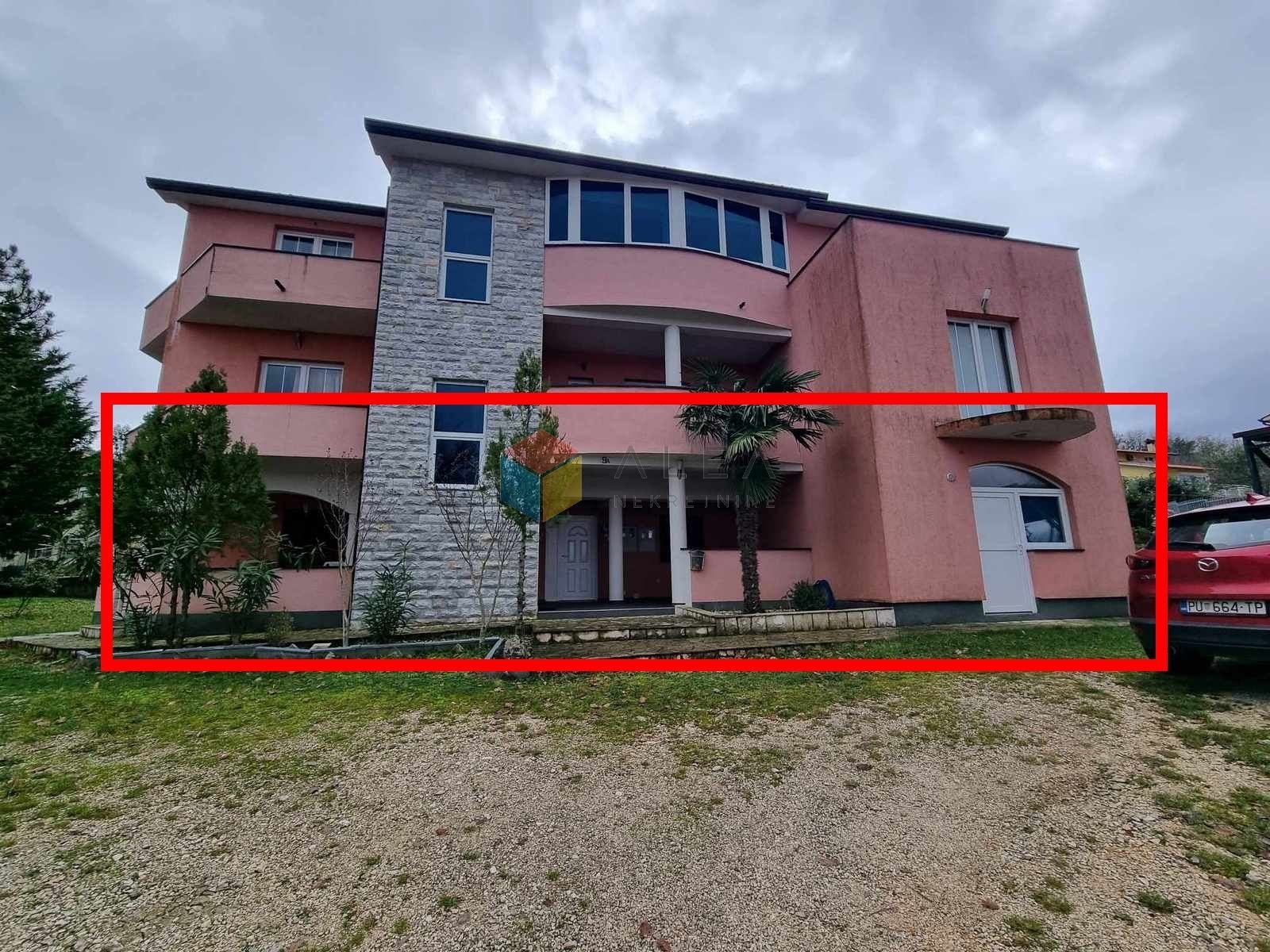 LABIN! Prizemlje kuće s okućnicom samo 1km od centra Labina (prodaja)