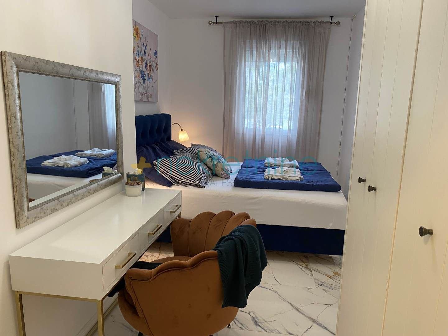 LUKSUZNI STAN, 50m2-Bulevar, Zadar+uhodan posao (prodaja)
