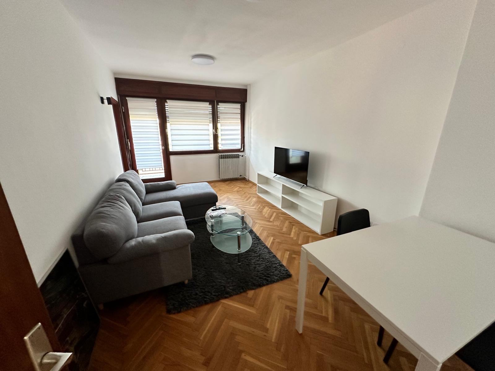 Maksimir, Stanovi za radnike (iznajmljivanje)