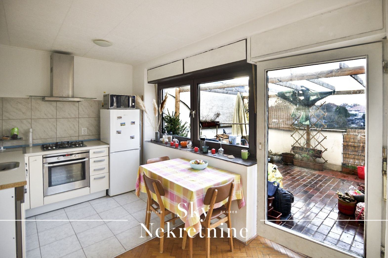 MALEŠNICA, Mirka Viriusa, dvosoban stan, odlična lokacija (prodaja)