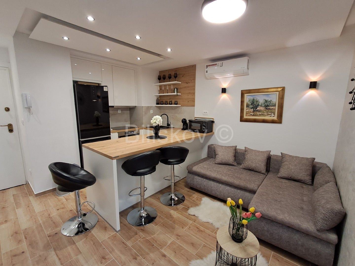 Mertojak Split najam 1 soba novouređen (iznajmljivanje)