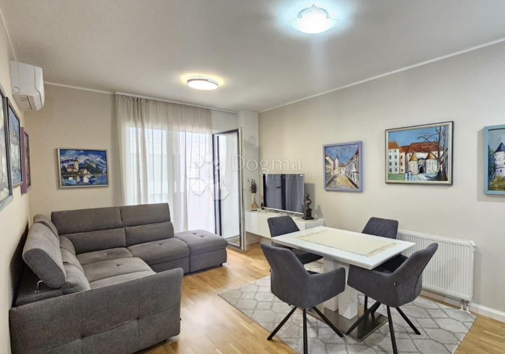 Moderan stan na Monvidalu (prodaja)