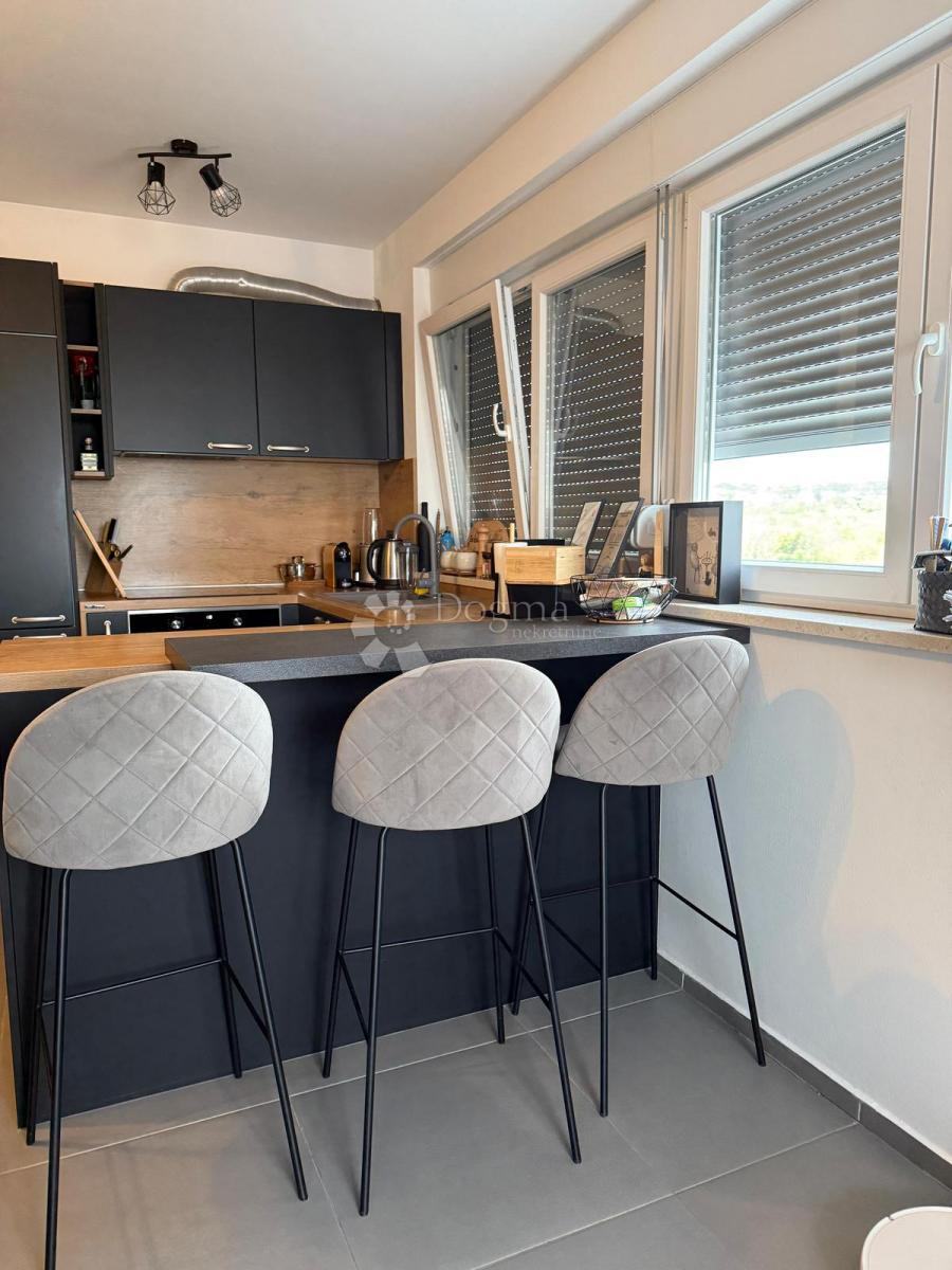 PRILIKA! MODERAN STAN U NOVOGRADNJI (prodaja)