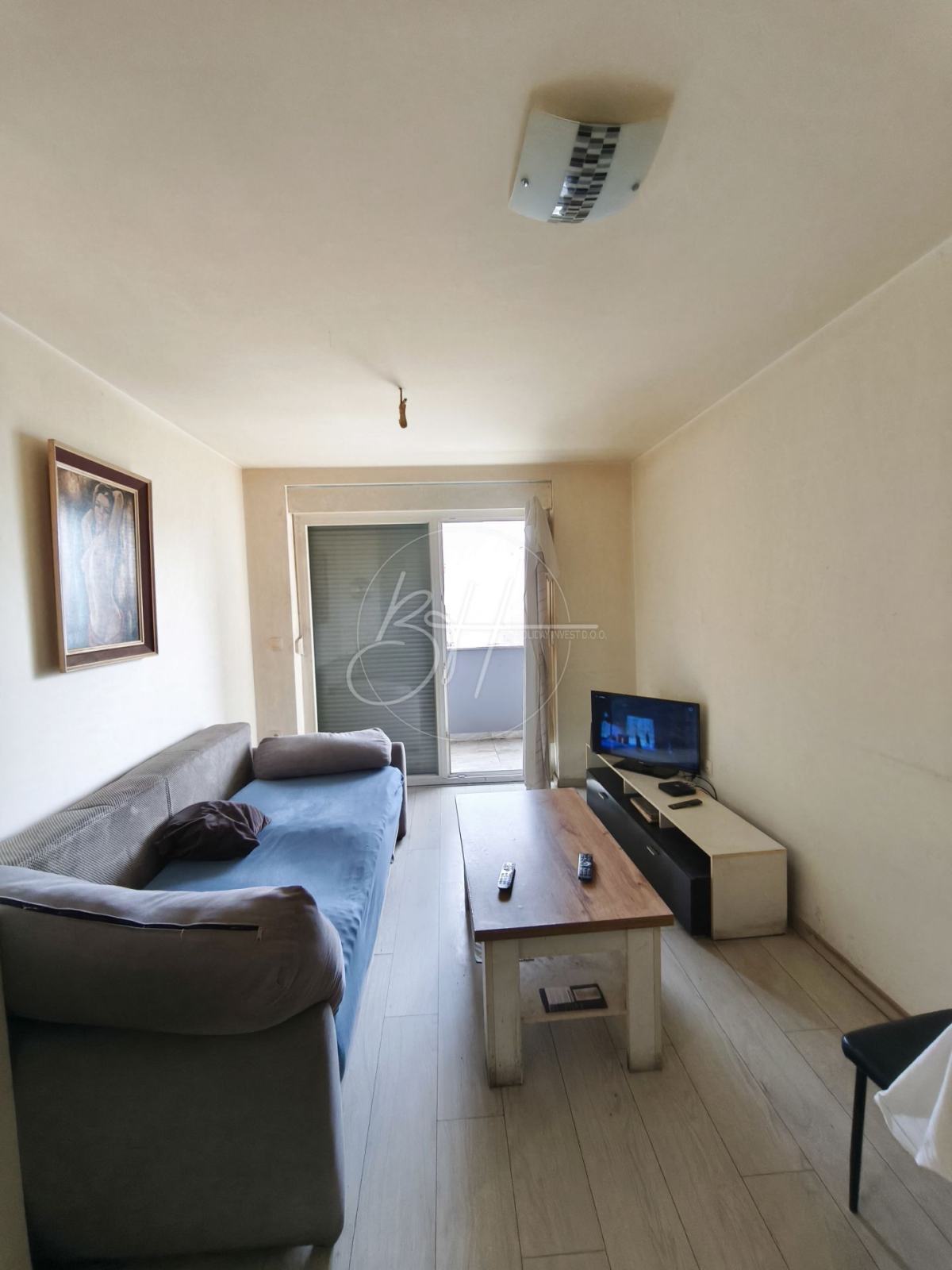 Monvidal, Pula - stan s jednom spavaćom sobom i parkingom (prodaja)