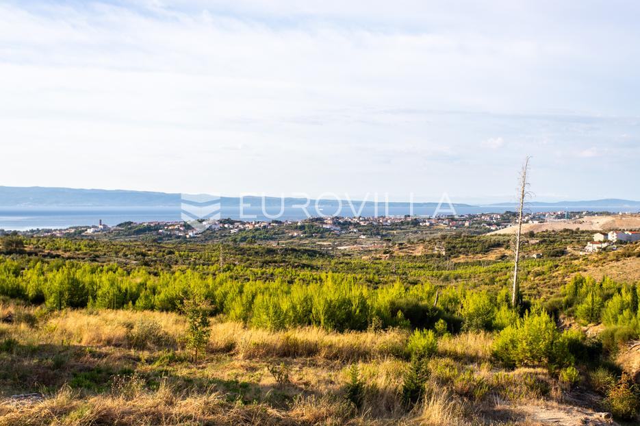 Mravince, atraktvino građevinsko zemljište površine 2067 m2