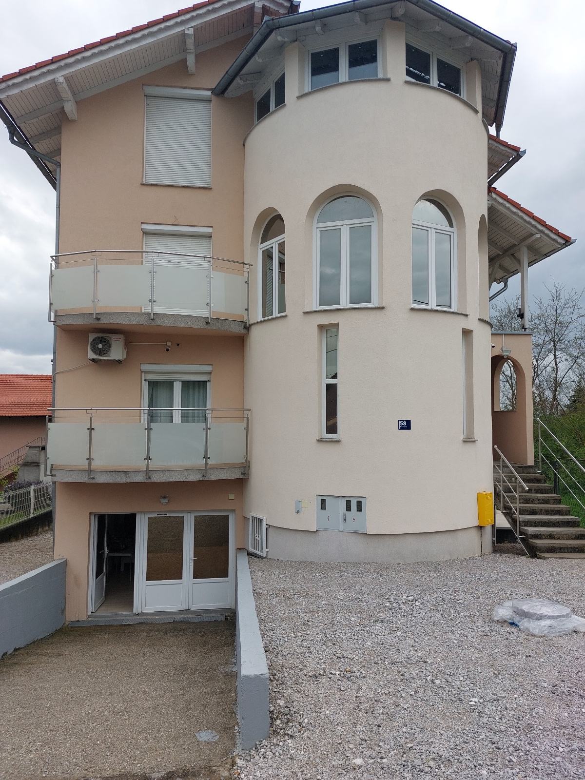 NAJAM, PROSTRAN 2-S, 45M2, GORNJA DUBRAVA (TRNOVČICA), 400 ...