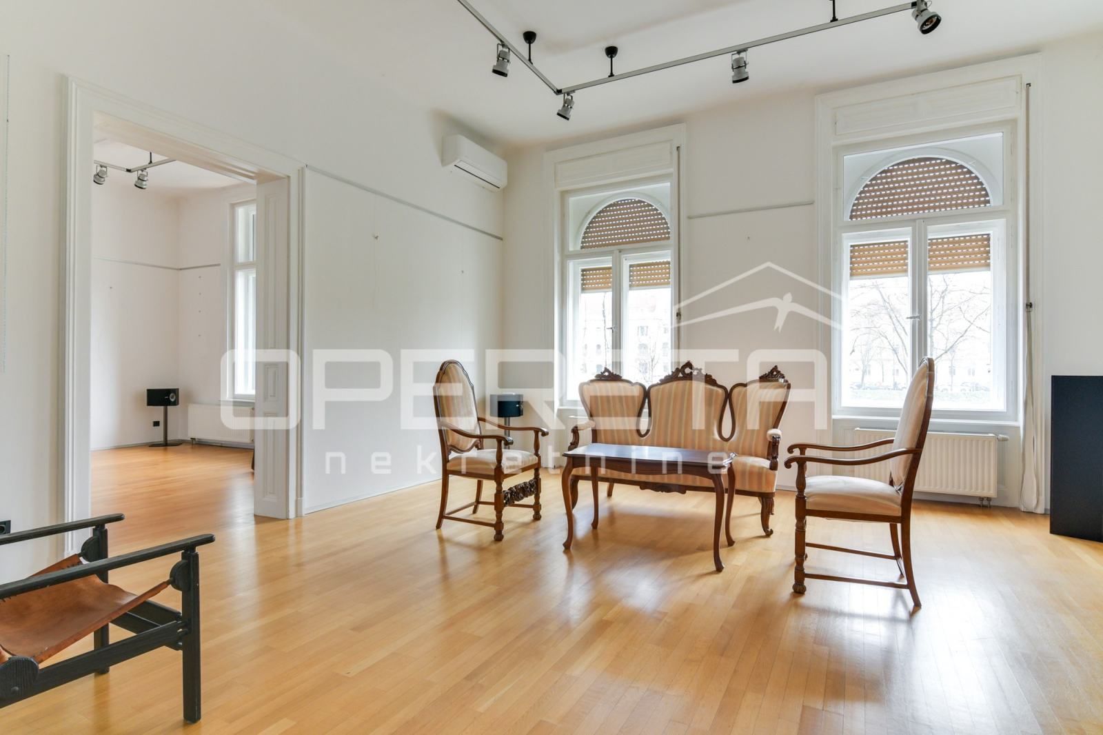 Najam, Ured, Centar, Trg kralja Tomislava, 163m2 (iznajmljivanje)