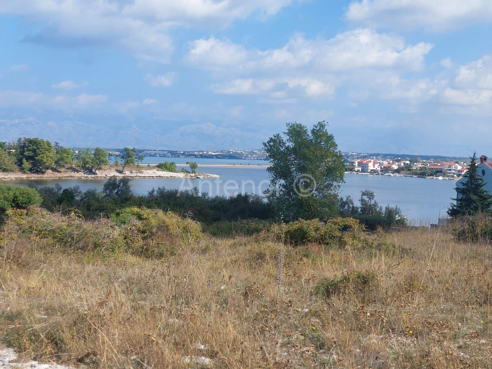 NIN - 2. red do mora, s prekrasnim pogledom na centar