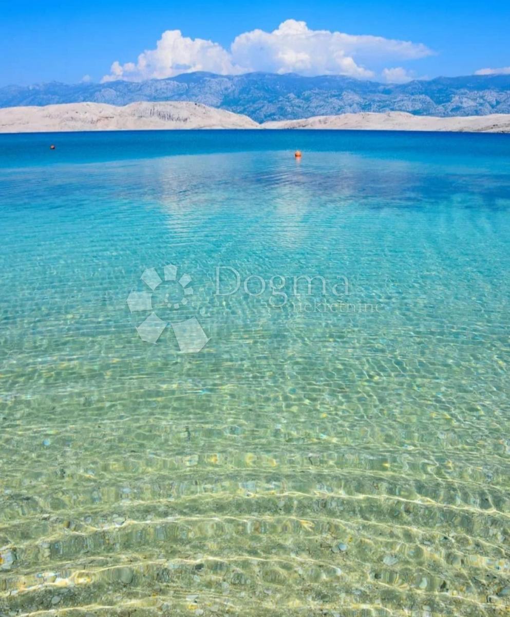 Novalja, atraktivno zemljište uz more