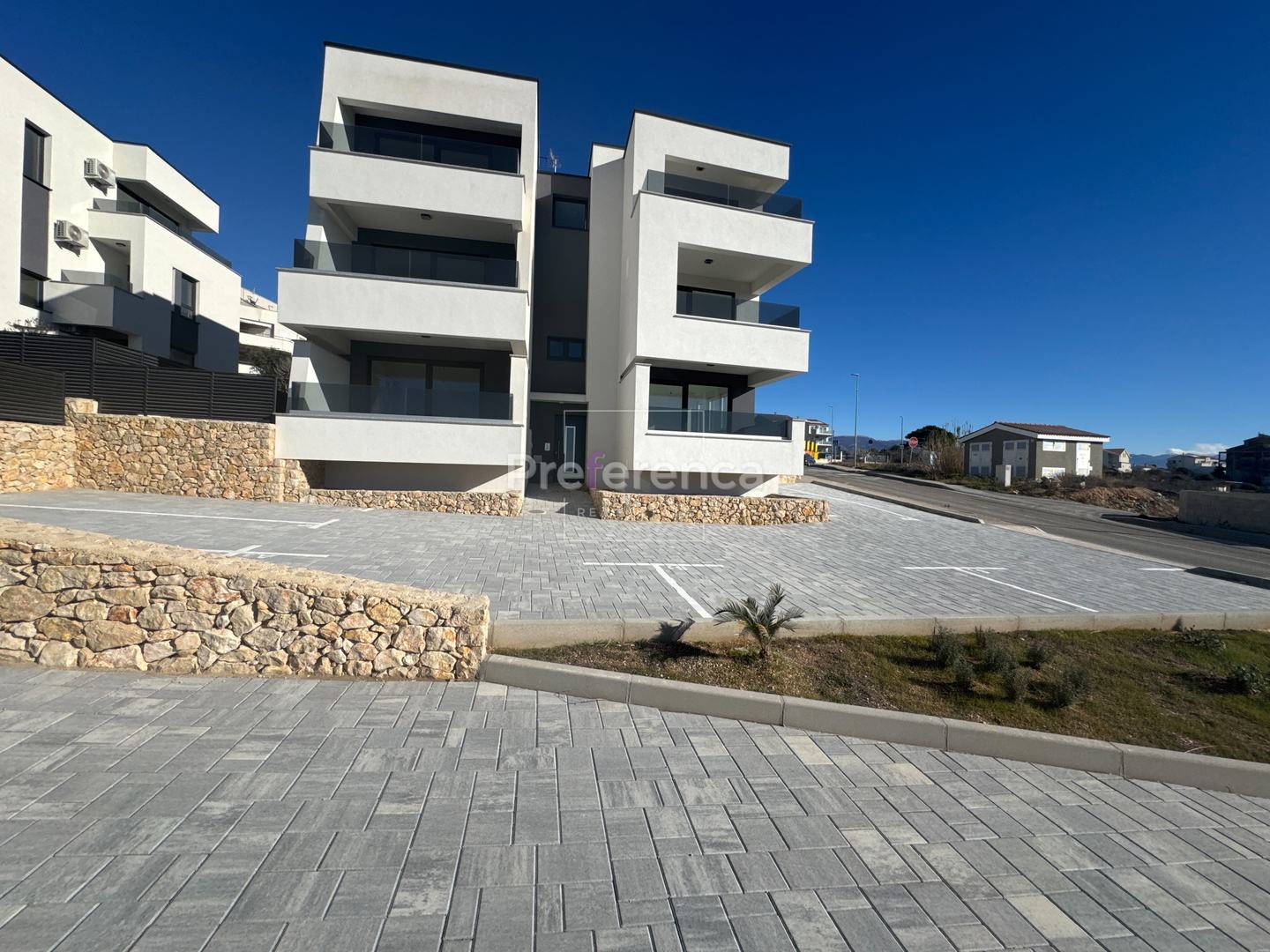 Novalja - dvosoban stan na drugom katu (prodaja)