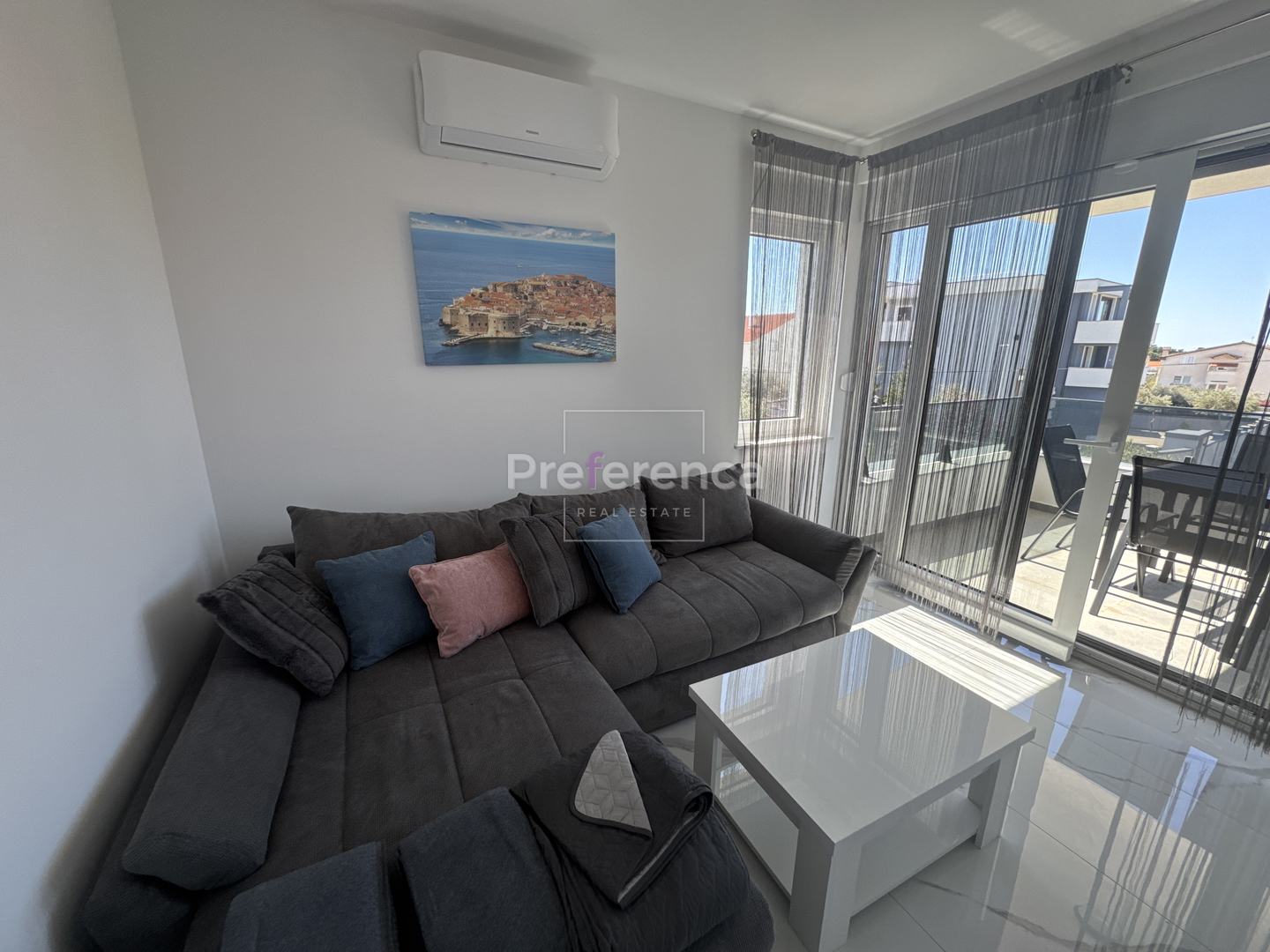 Novalja - dvosoban stan na prvom katu (prodaja)