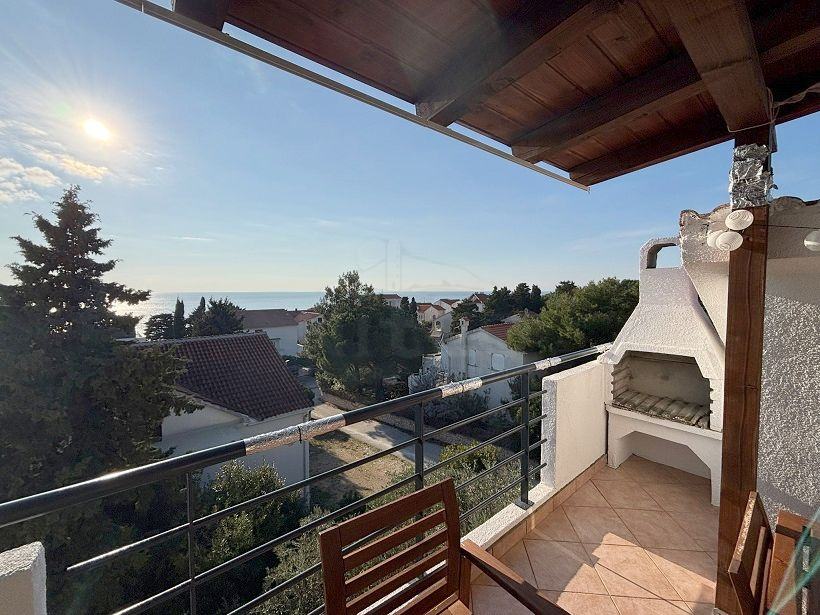 Novalja, Gaj, trosobni apartman s pogledom na more