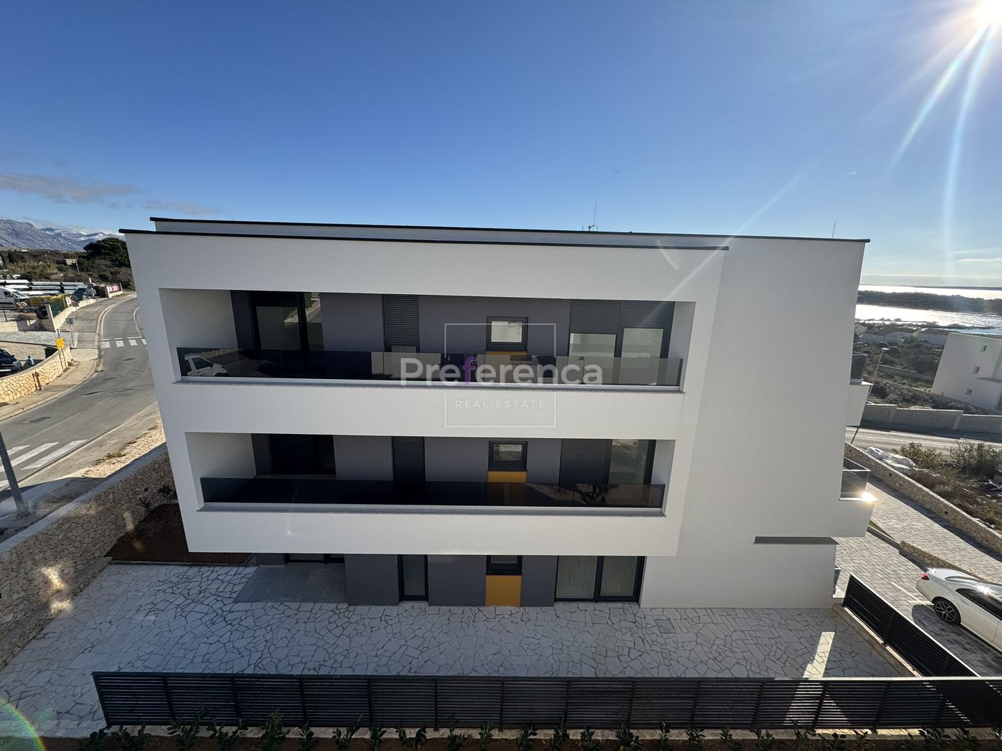 Novalja - jednosoban stan na prvom katu (prodaja)