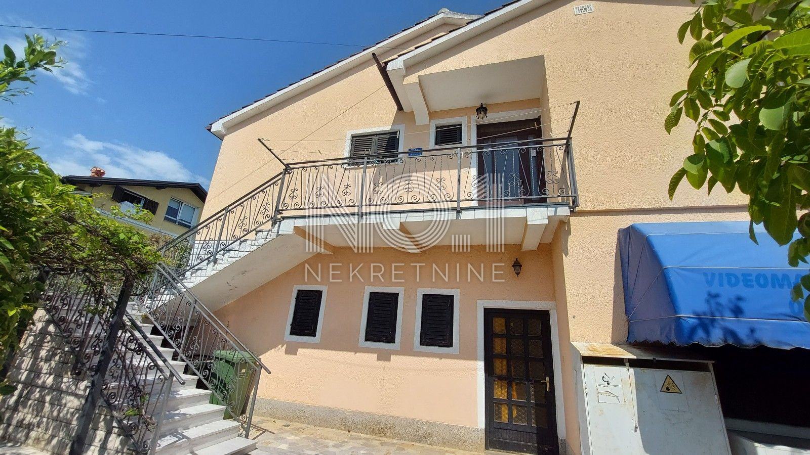 Novigrad - prodaja ugostiteljsko-stambenog objekta (prodaja)