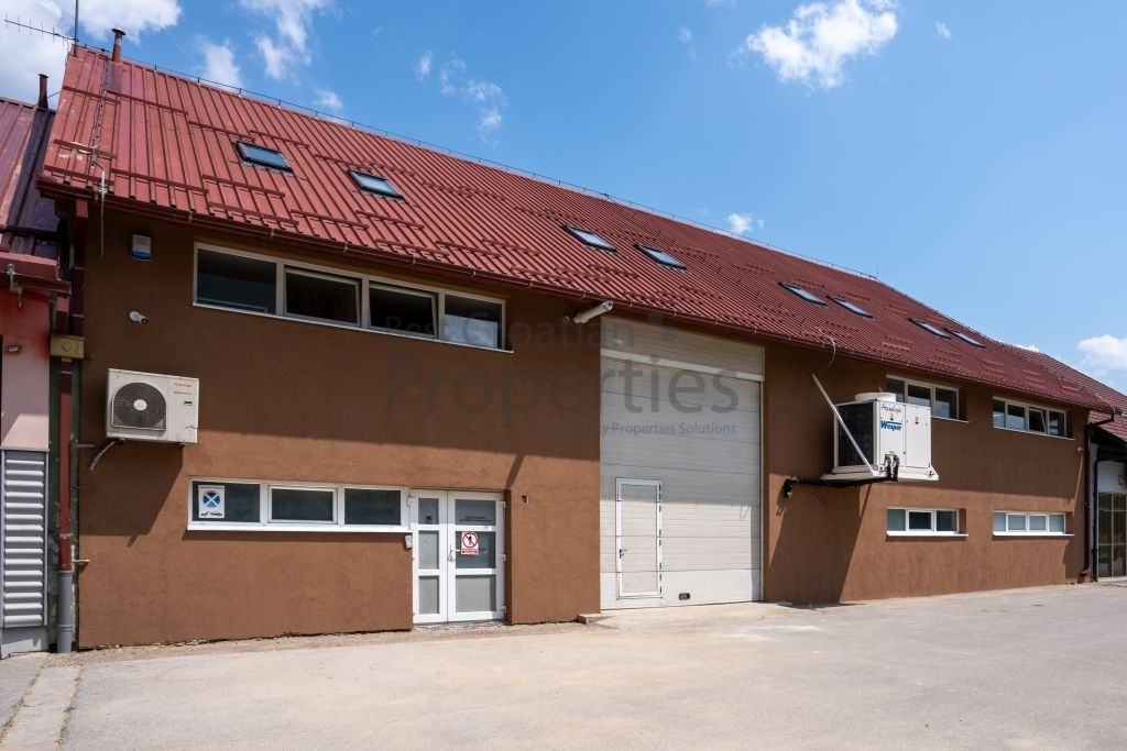 PEŠČENICA - Donje Svetice - POSLOVNA SKLADIŠNO UREDSKA ZGRADA, 942 m2 (iznajmljivanje)