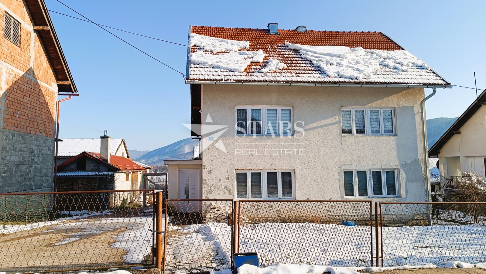 Plaški - Kuća blizu centra (prodaja)