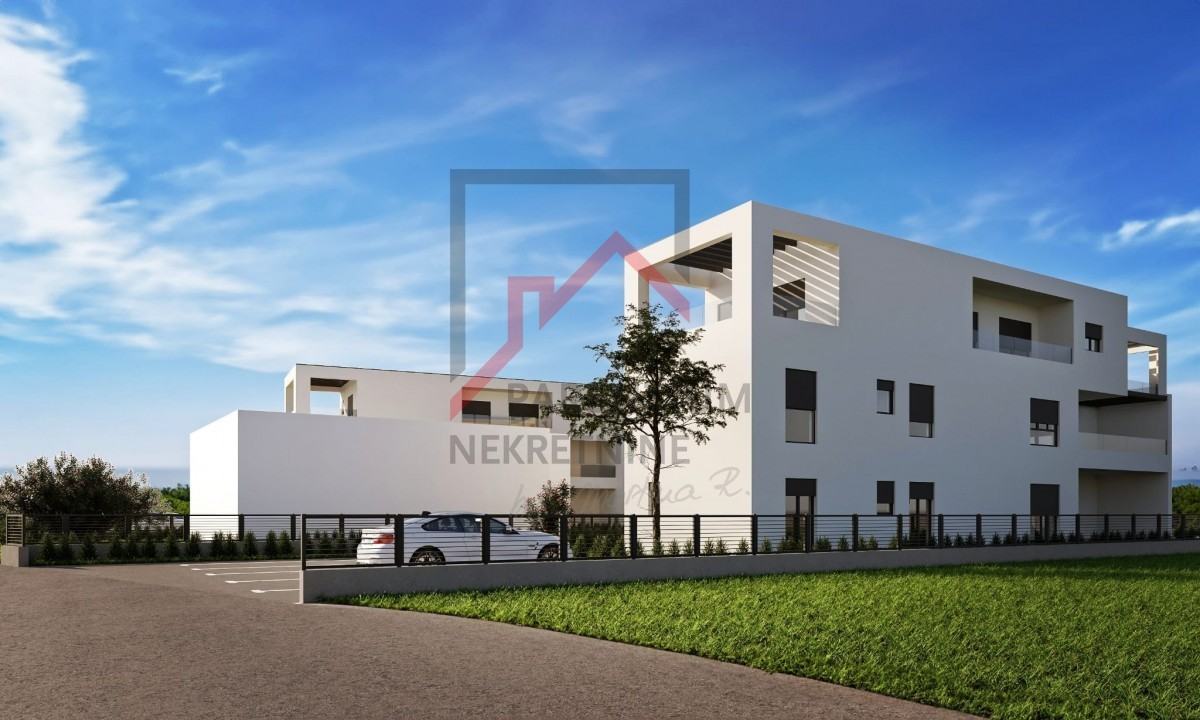 Poreč, prostran stan s prekrasnim pogledom! (prodaja)