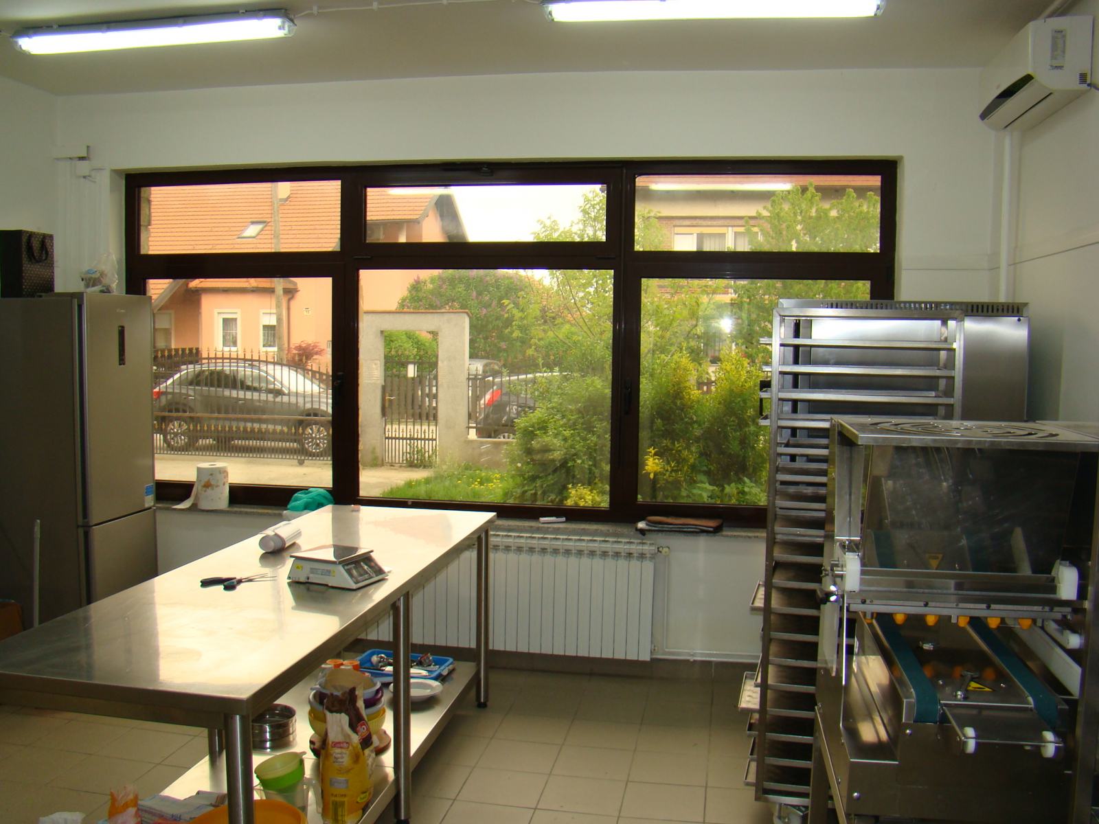 Poslovni prostor: Bestovje, trgovina, 99.80 m2 (prodaja)