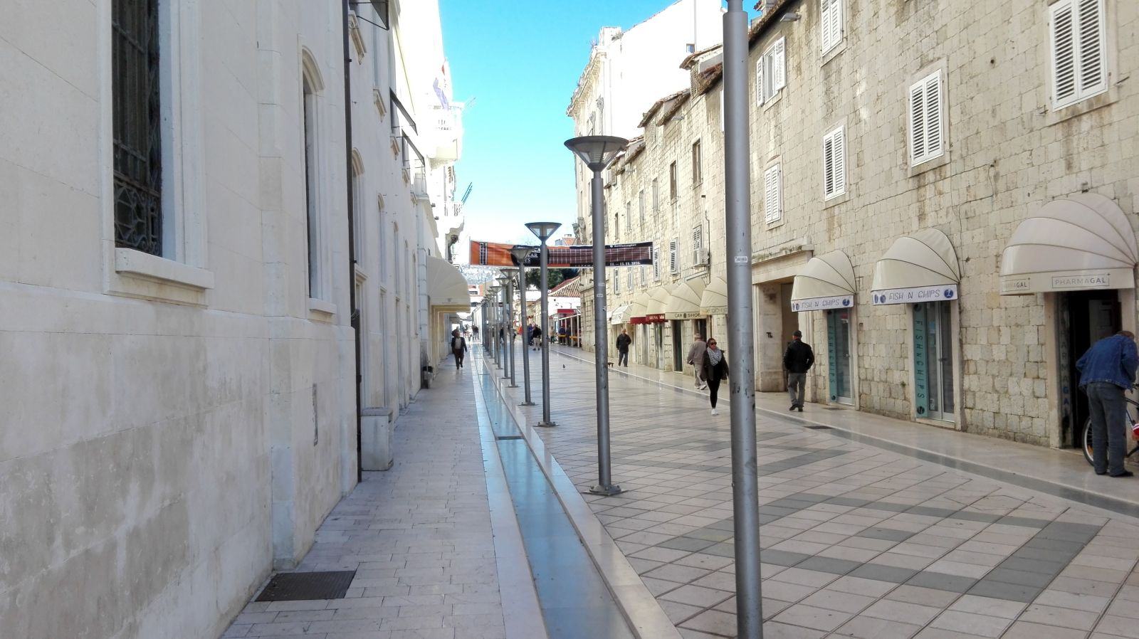 Poslovni prostor: Split, strogi centar- 150 m2 (iznajmljivanje)