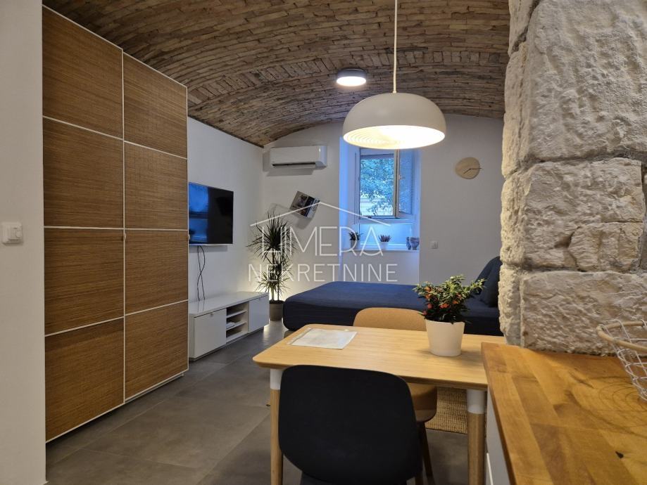 Predivan stan u centru Zagreba – dvije odvojene stambene jedinice, ide ...