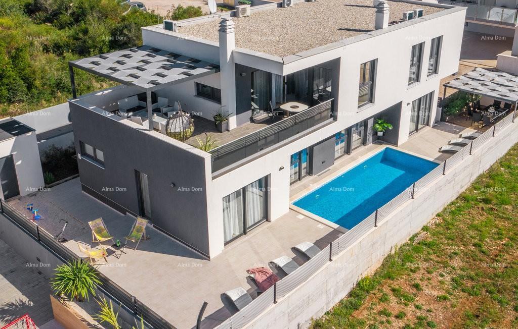 Prekrasna kuća na Velom Vrhu! 208 m2! PULA (prodaja)